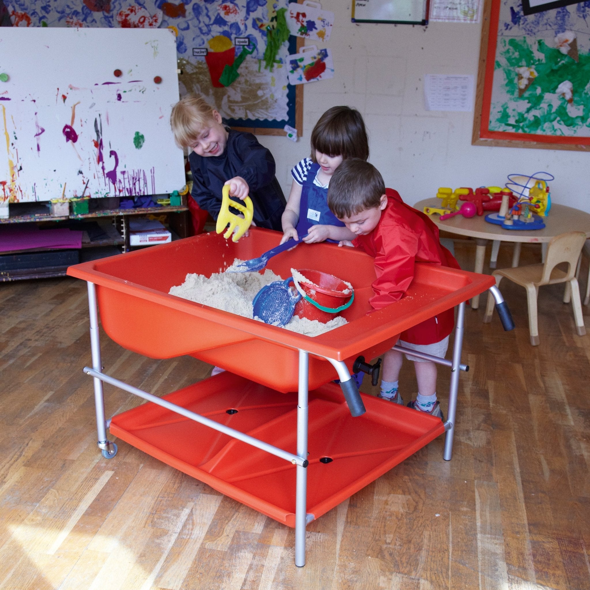 Oasis Red Sand & Water Tray | TP Toys