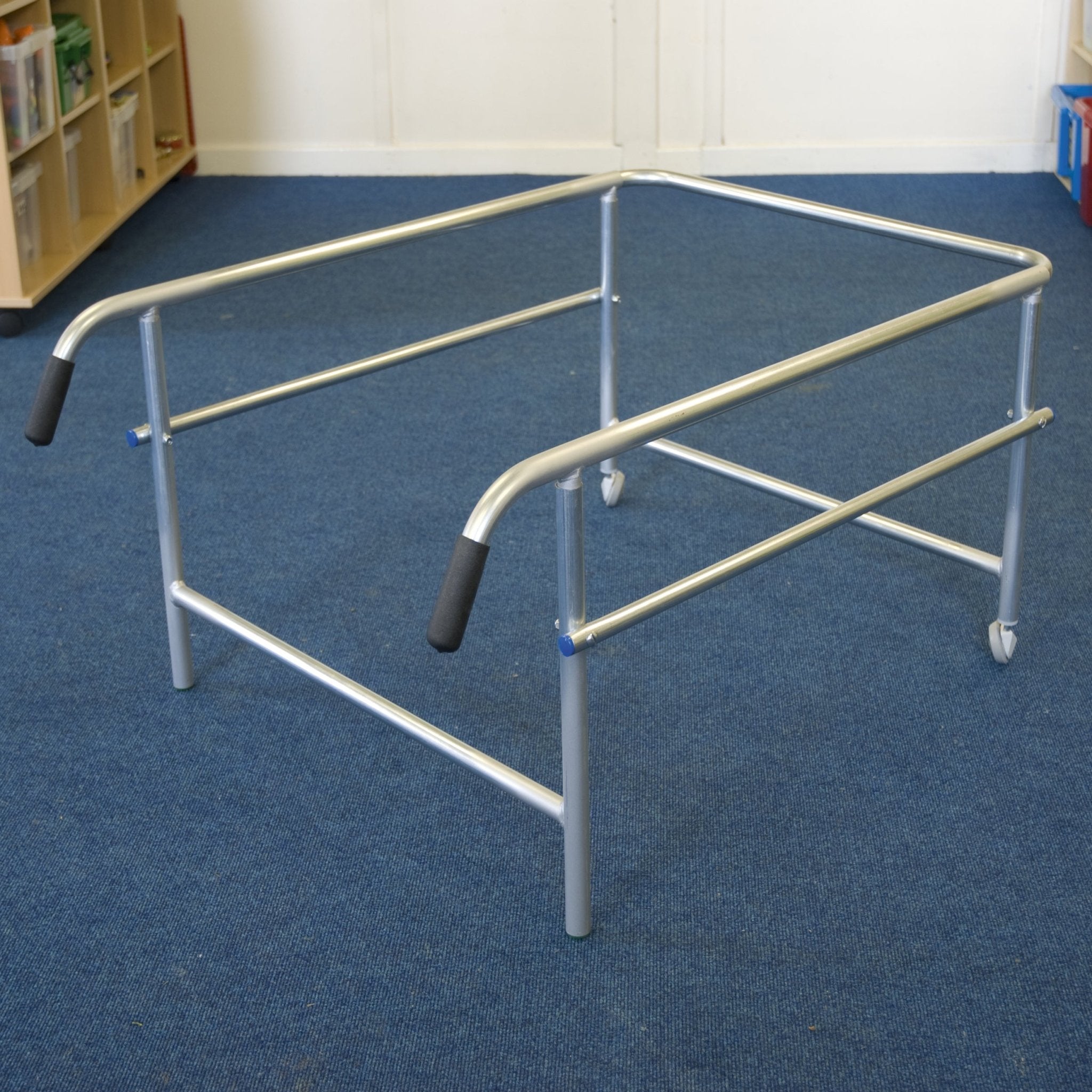 Oasis Stand – TP Toys